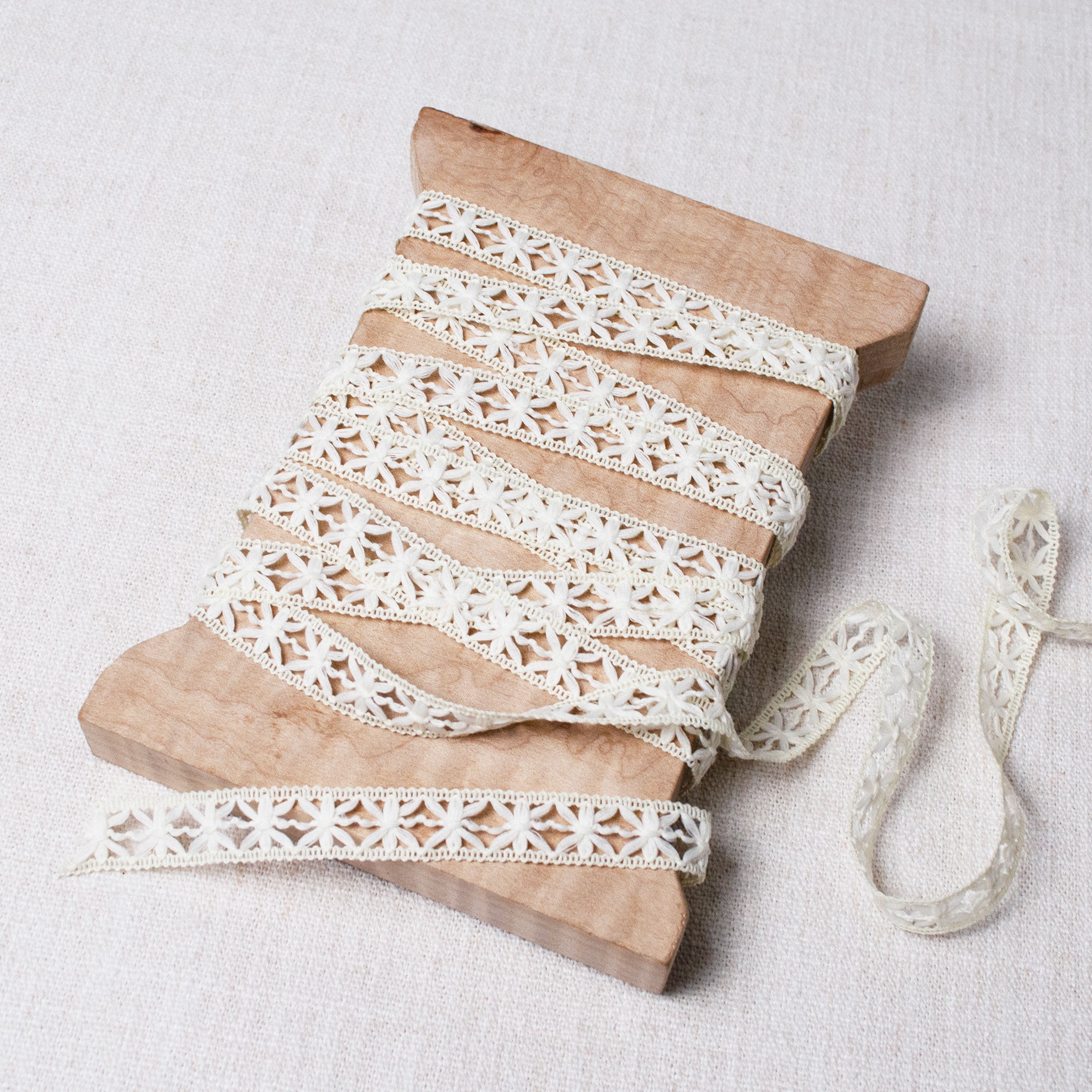 Fabric Trim – Embellish Trims