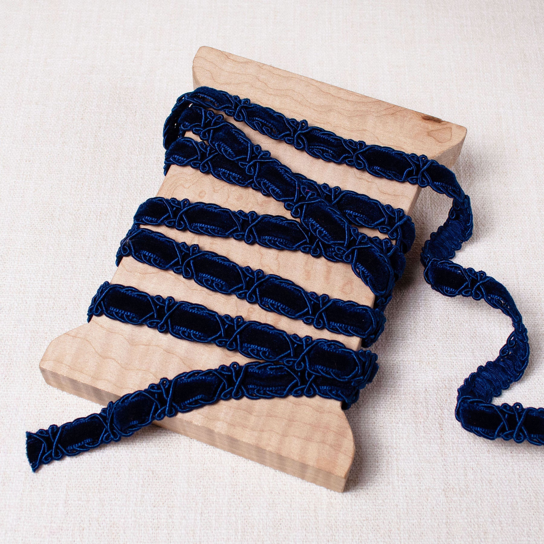 Fabric Trim – Embellish Trims