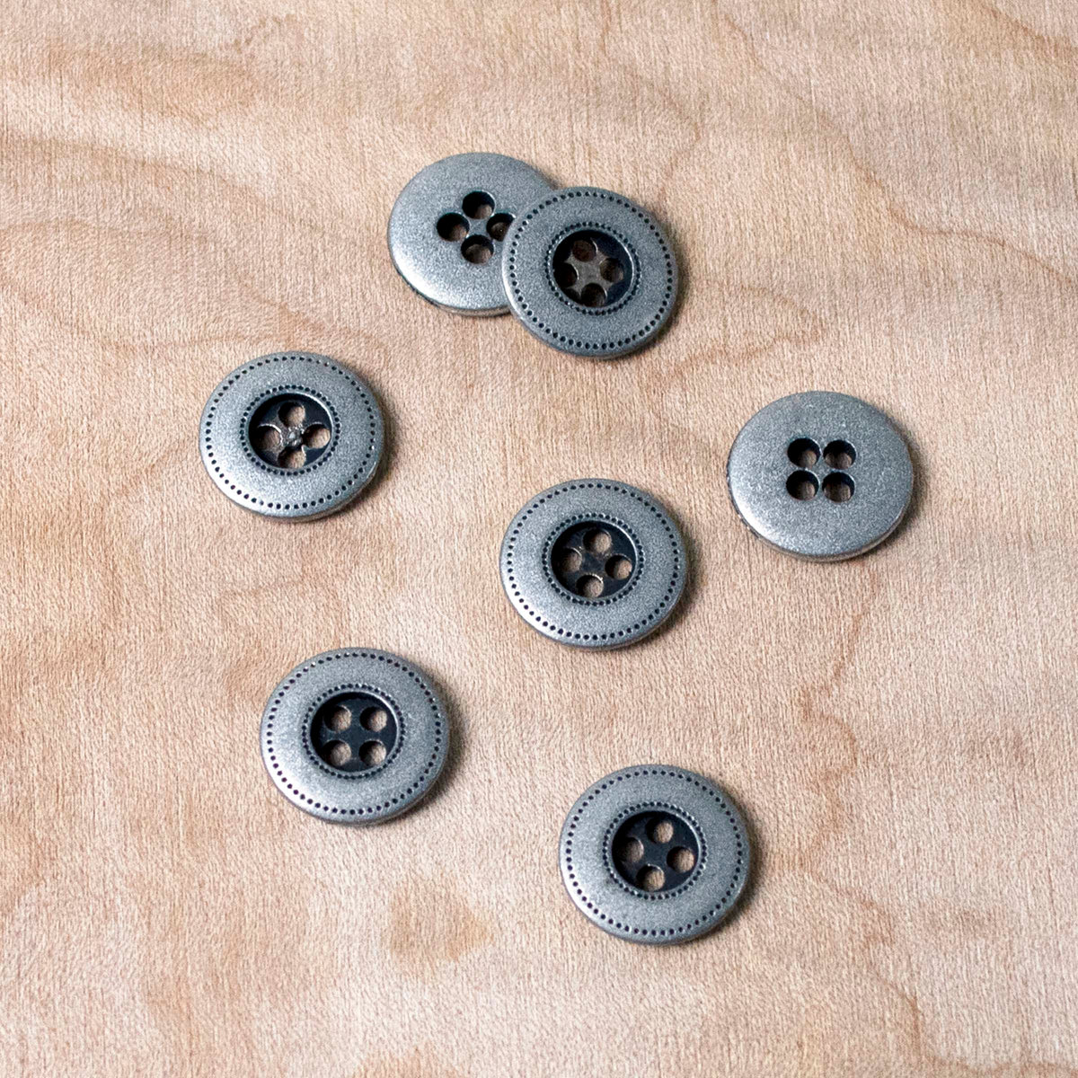Dotted Edge Button ~ small – Embellish Trims