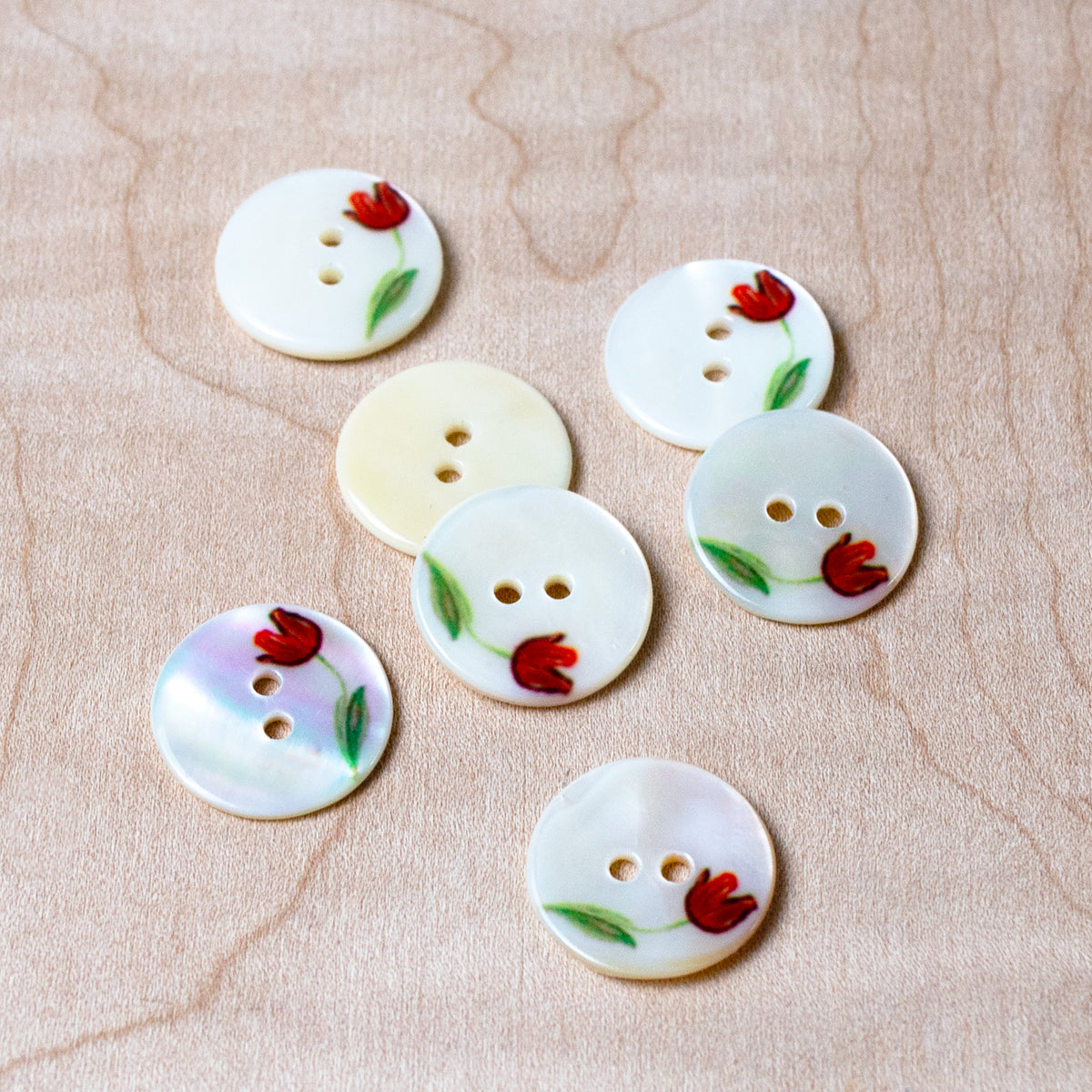 Dutch Touch Tulip Button – Embellish Trims