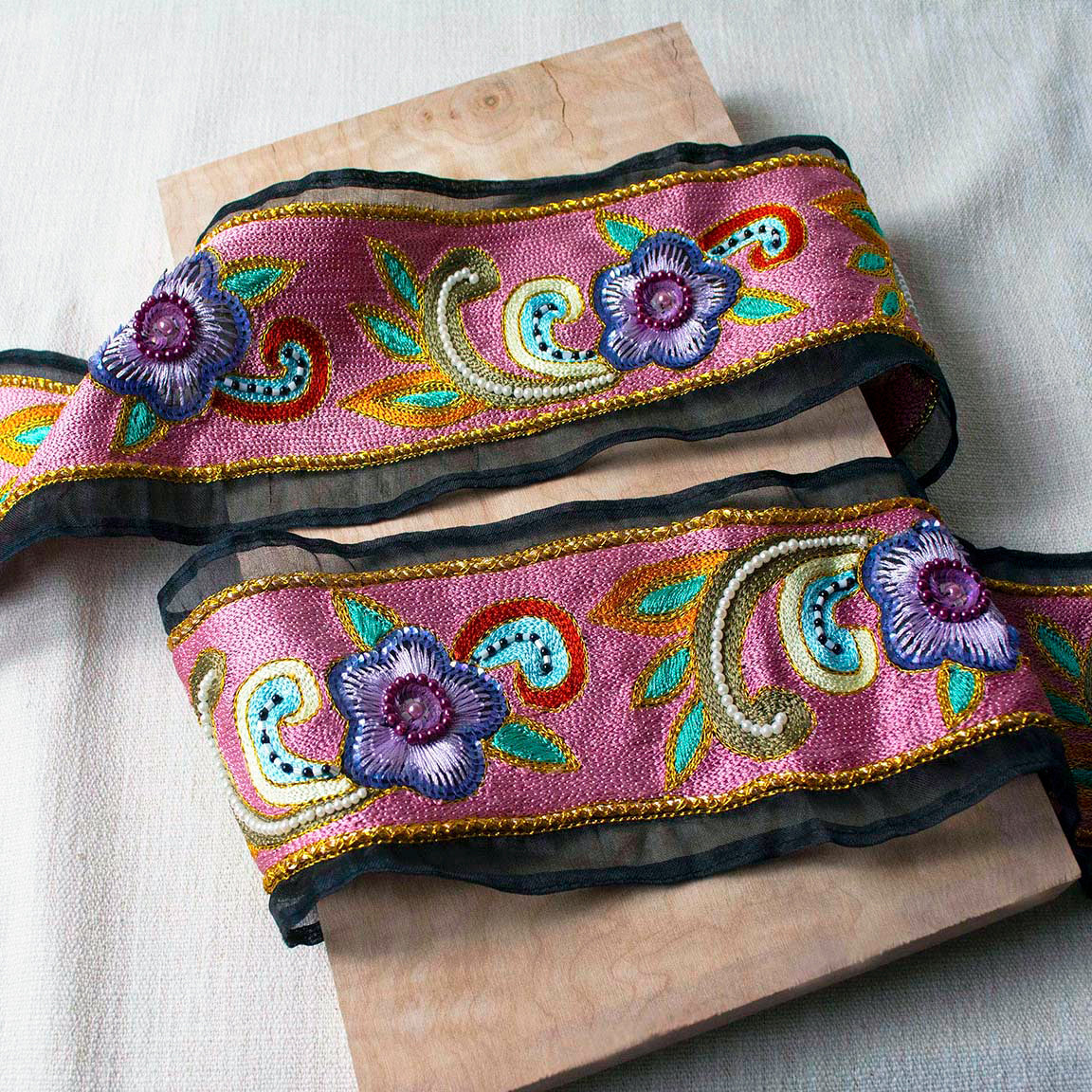 Everywhere Embroidered Bright Trim – Embellish Trims