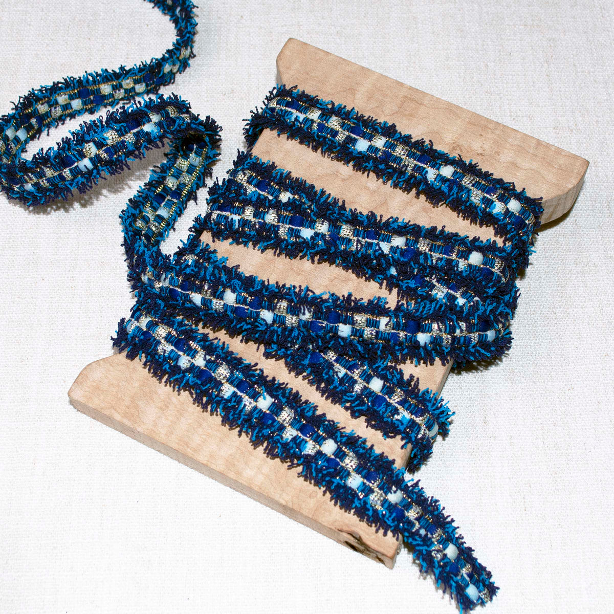 Fringed-Edge Trim in Blue Mix – Embellish Trims
